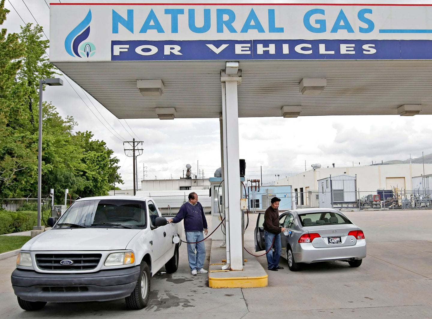 California natural gas vehicle fuel achieves first-ever carbon negative ...